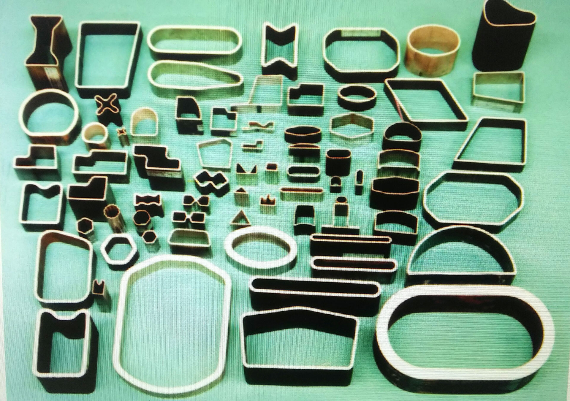 BCR295 建築構造用冷間ロール成形角形鋼管（大臣認定） | 鋼管パイプ加工の総合技術商社 宮脇鋼管株式会社